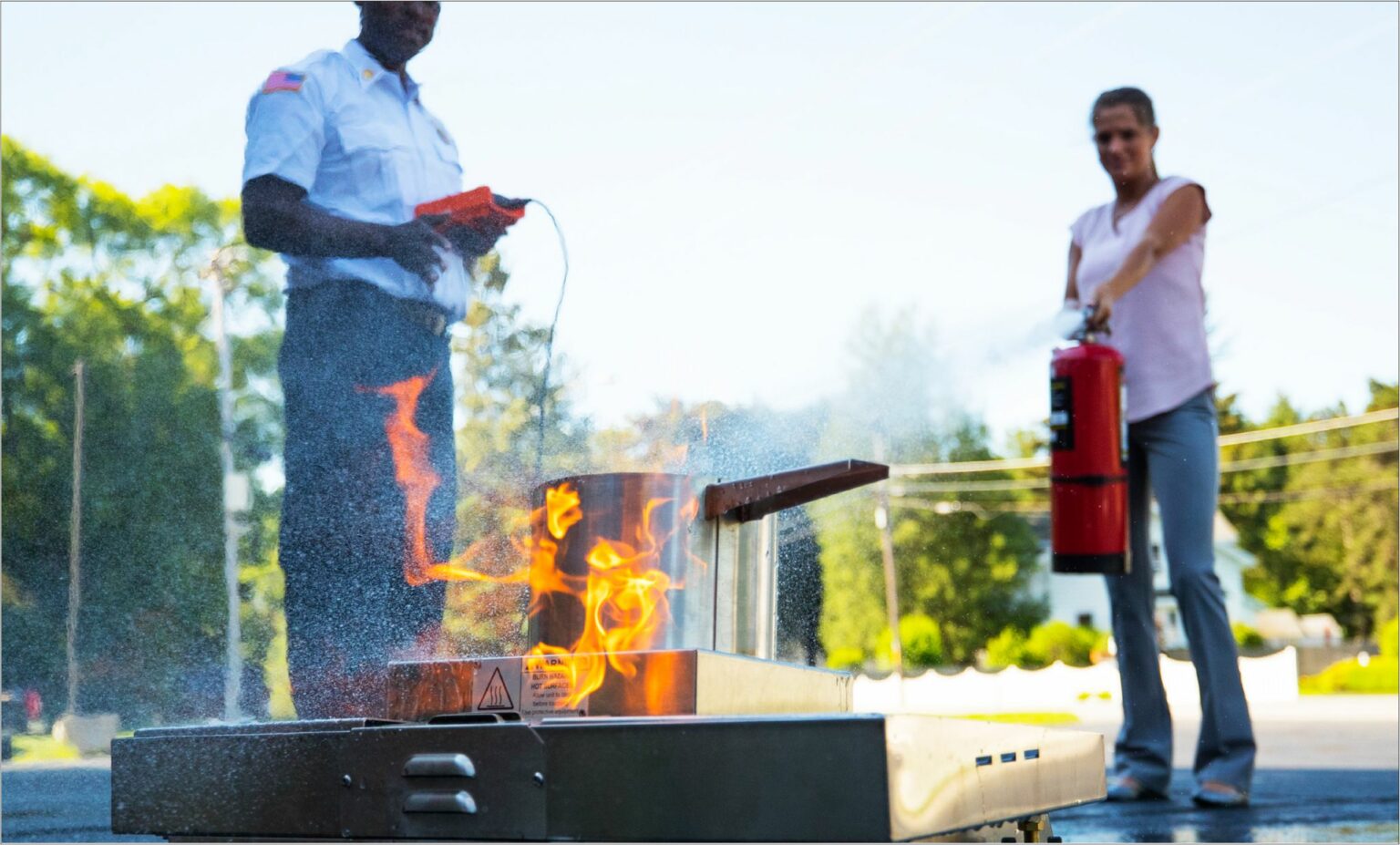 Bacs à Feu › Entrainement à la lutte incendie professionnel